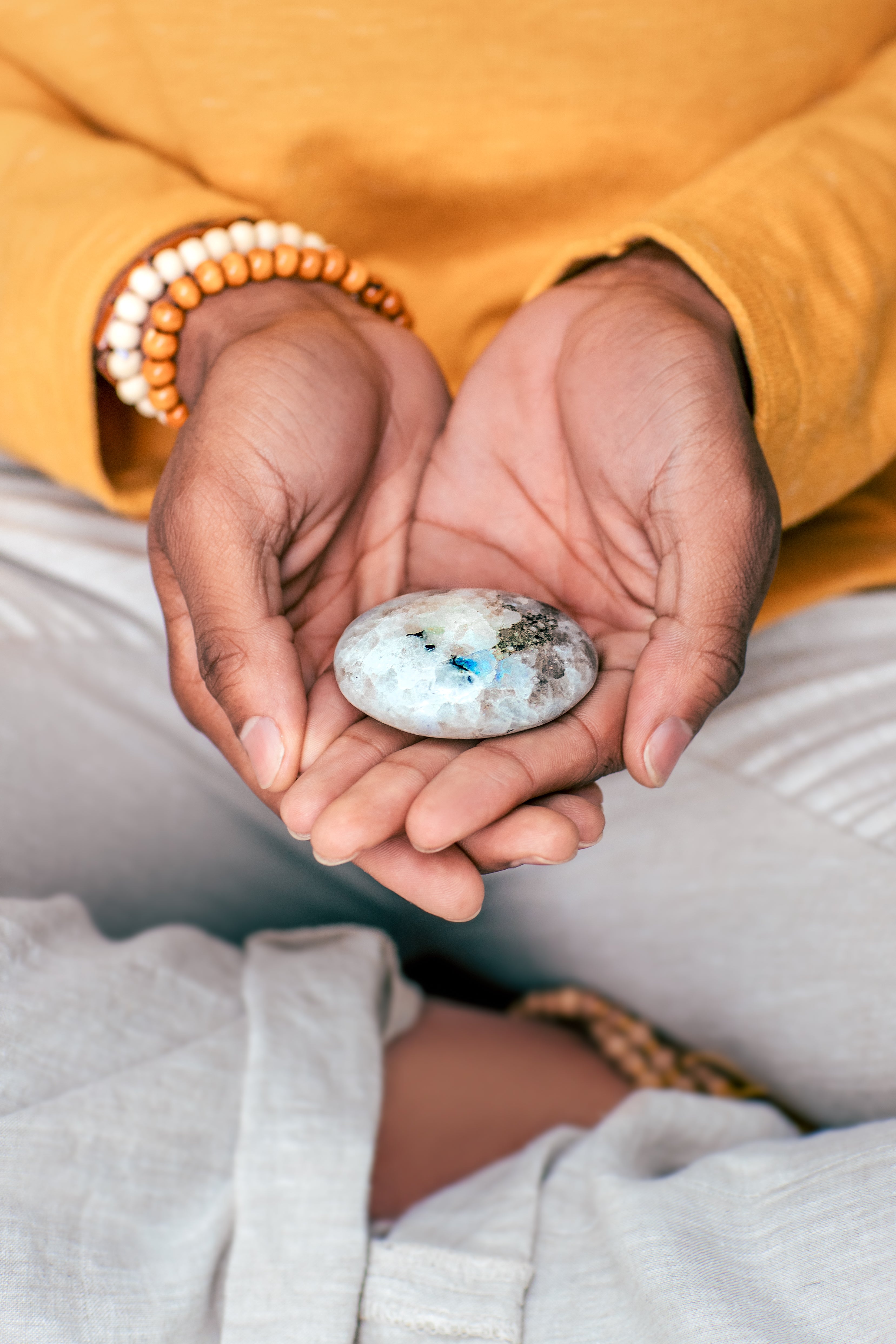 Moon Day Mondays: 4 Best Crystals for this Lunar Energy – Energy Muse